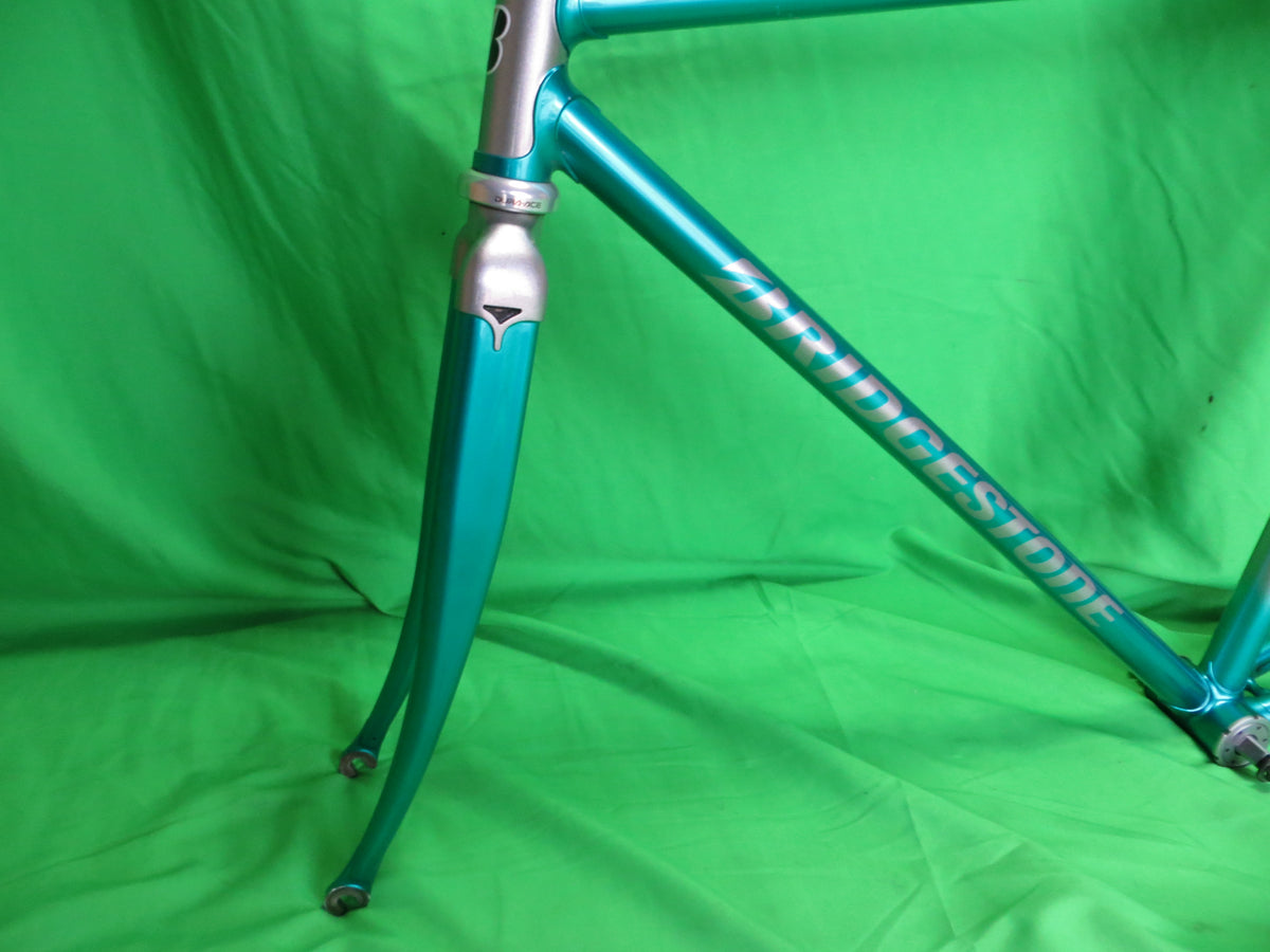 Bridgestone Columbus Max Fork // Light Blue Metallic / Silver Fade ...