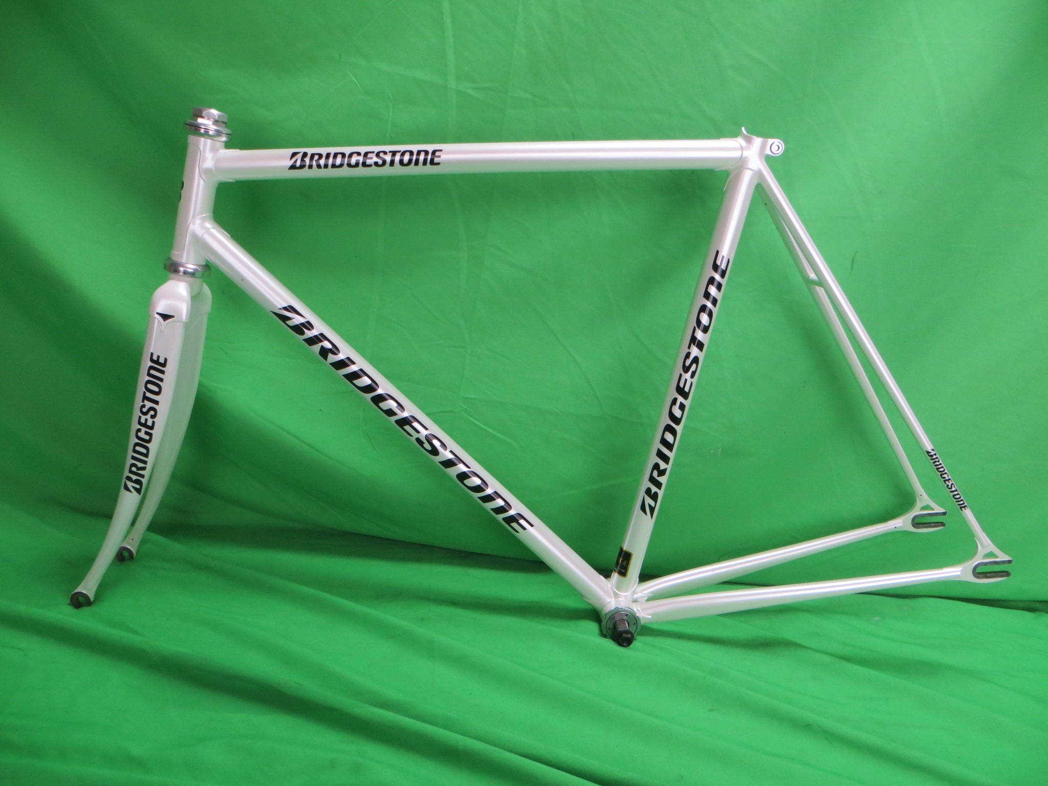 Bridgestone Columbus Max Fork // White // 53.5cm – NJS EXPORT