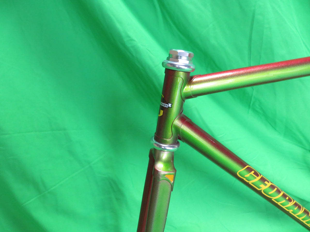 GEORAMA // Red Green Metallic Two Tone // 50cm – NJS EXPORT